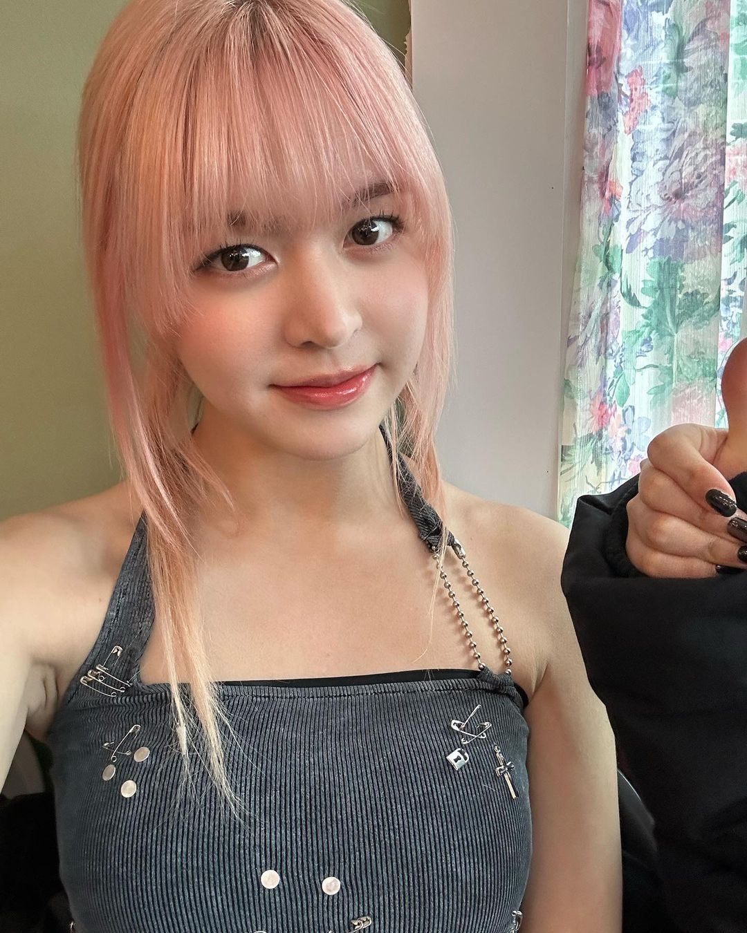 Nmixx • Lily In 2023 Pink Hair Lily Instagram Update