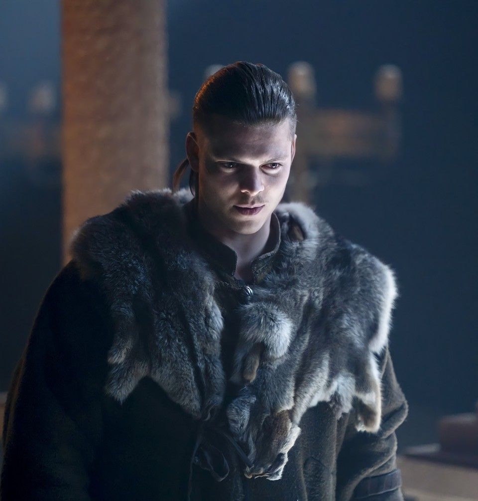 Pin Von Sophia L Wingfield Auf Awings In 2023 Ivar Ragnarsson Ivar Der Knochenlose Wikinger