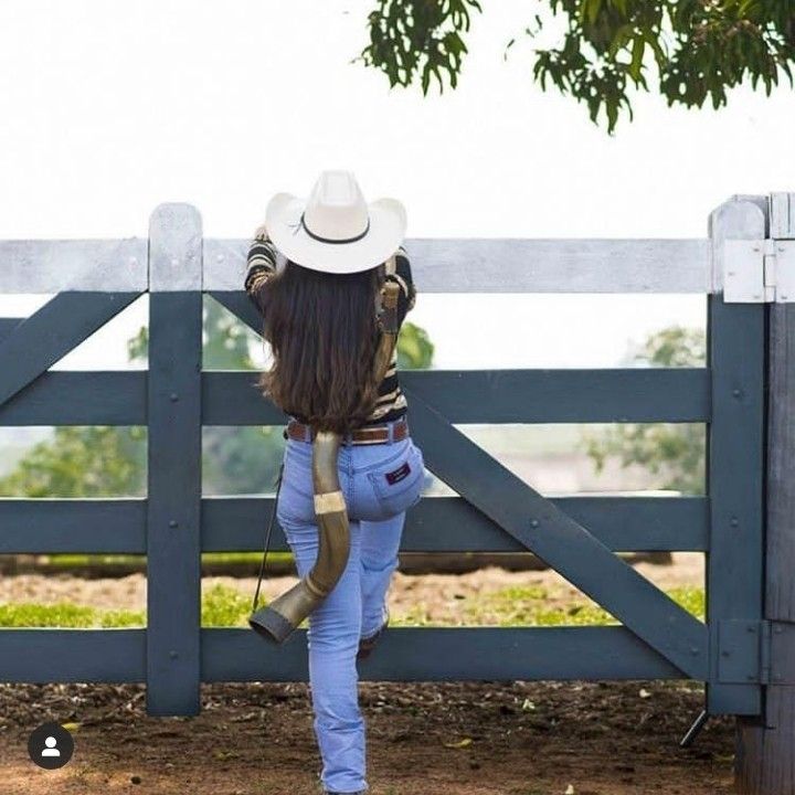 Pin De Elisangela Alngame Em Foto Cowgirl💘 Ideias Fotografia Foto Cowgirl Moda Country Feminina