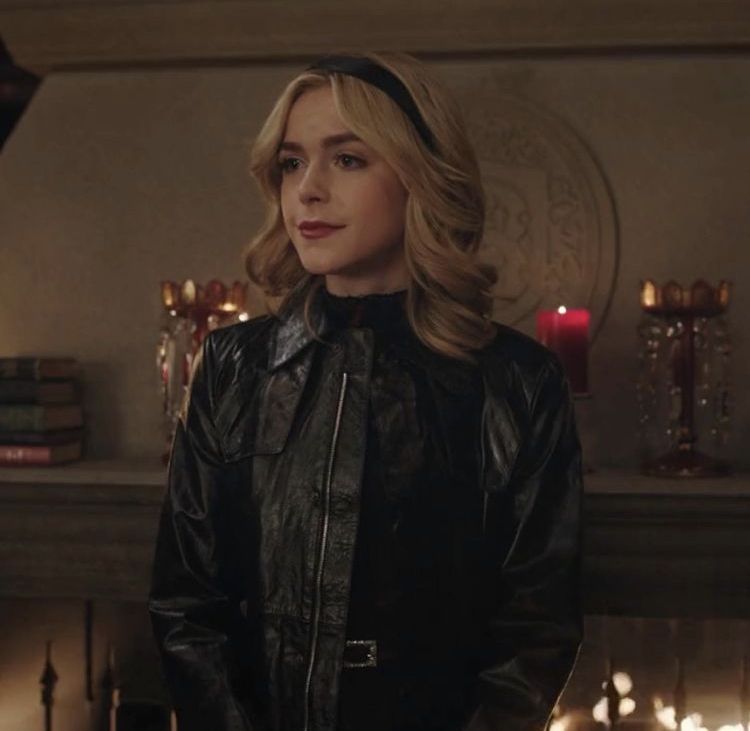 Sabrina Spellman In 2022 Sabrina Spellman Sabrina Spellman Outfit Sabrina Witch