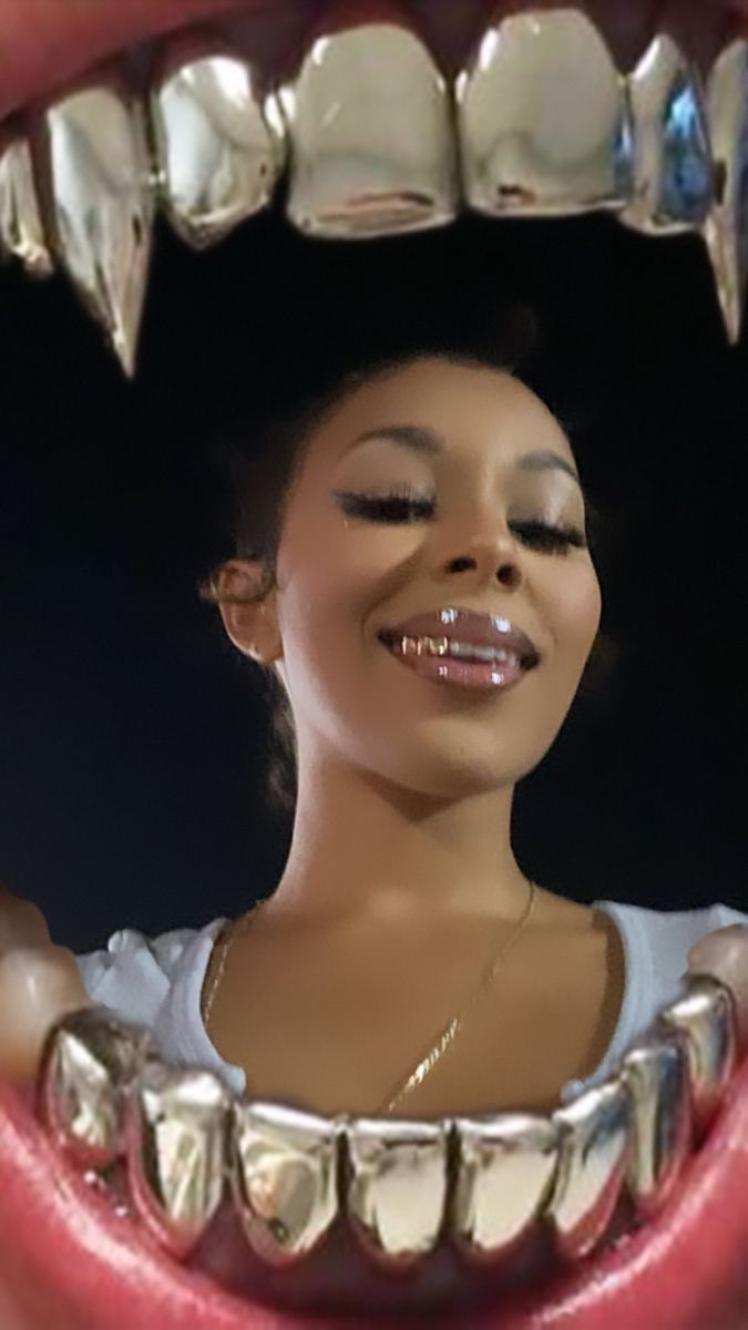 𝐋𝐚𝐝𝐲𝐤𝐢𝐨𝐫 Girls With Grills Grillz Tooth Gem