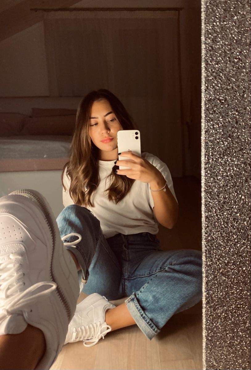 Mirror Selfie Pose Mirror Selfie Poses Selfie Poses Girl Photo Poses