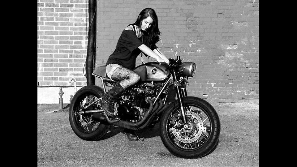 Cafe Racer Girl Moto Cafe Cafe Bike Ducati Monster Vintage