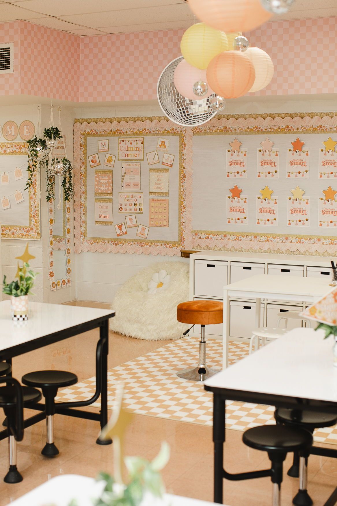 Retro meets boho classroom makeover – Artofit Retro meets boho classroom makeover – Artofit
