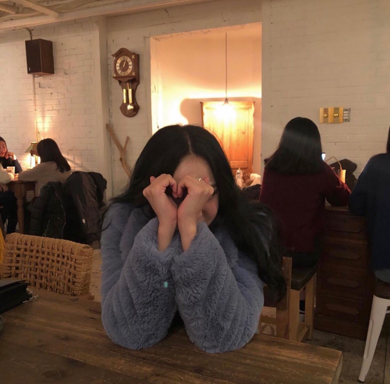 這圖片是ㅃㅃ發現的。你也趕快在 We Heart It 上探索及儲存自己的圖片與影片吧! Korean Photo Korean Girl Photo Ulzzang Korean Girl
