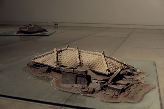 Juree Kim deconstructed house | Ceramics, Deconstruction, Pallet coffee ... Juree Kim deconstructed house | Ceramics, Deconstruction, Pallet coffee ...