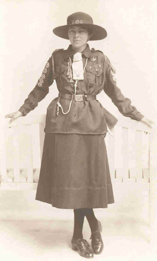 Leslies Guiding History Site Guides Girl Scout Uniform Guides