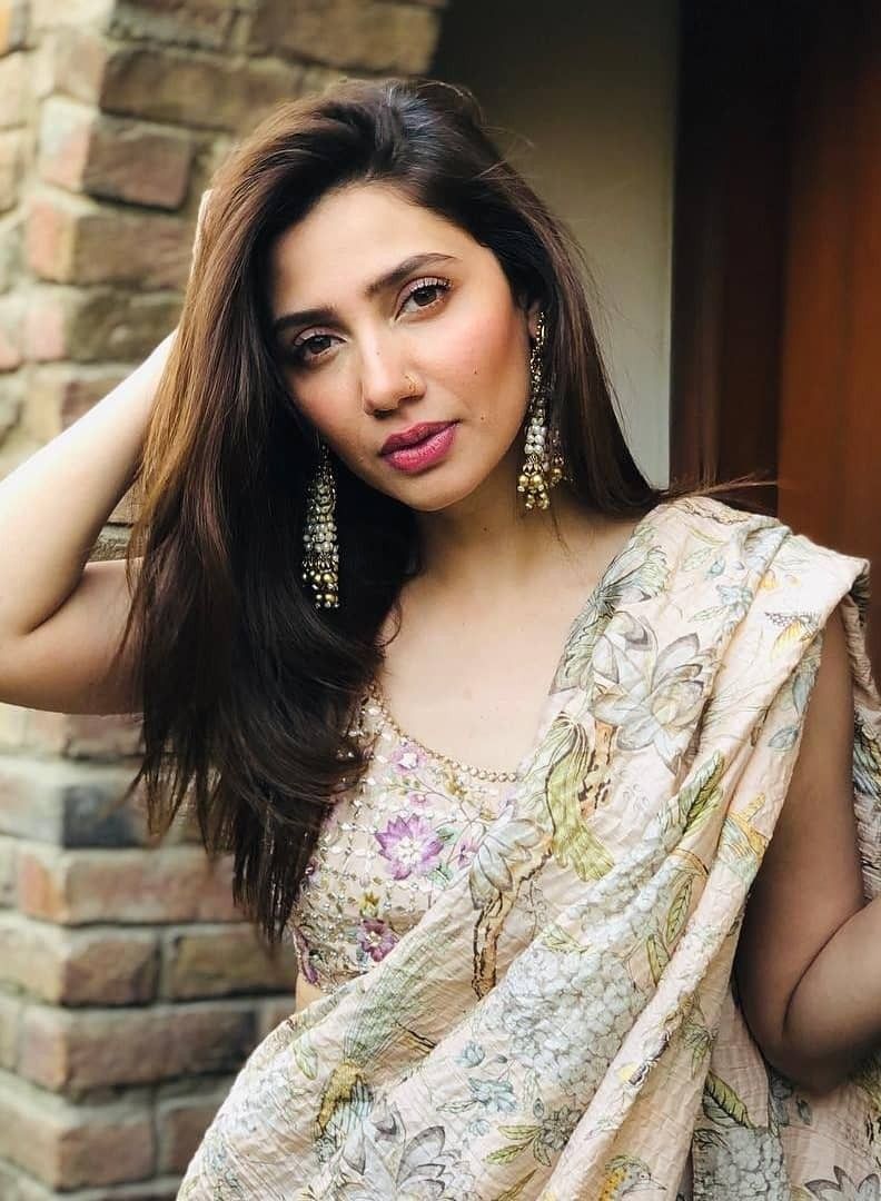 Pin On Mahira Khan