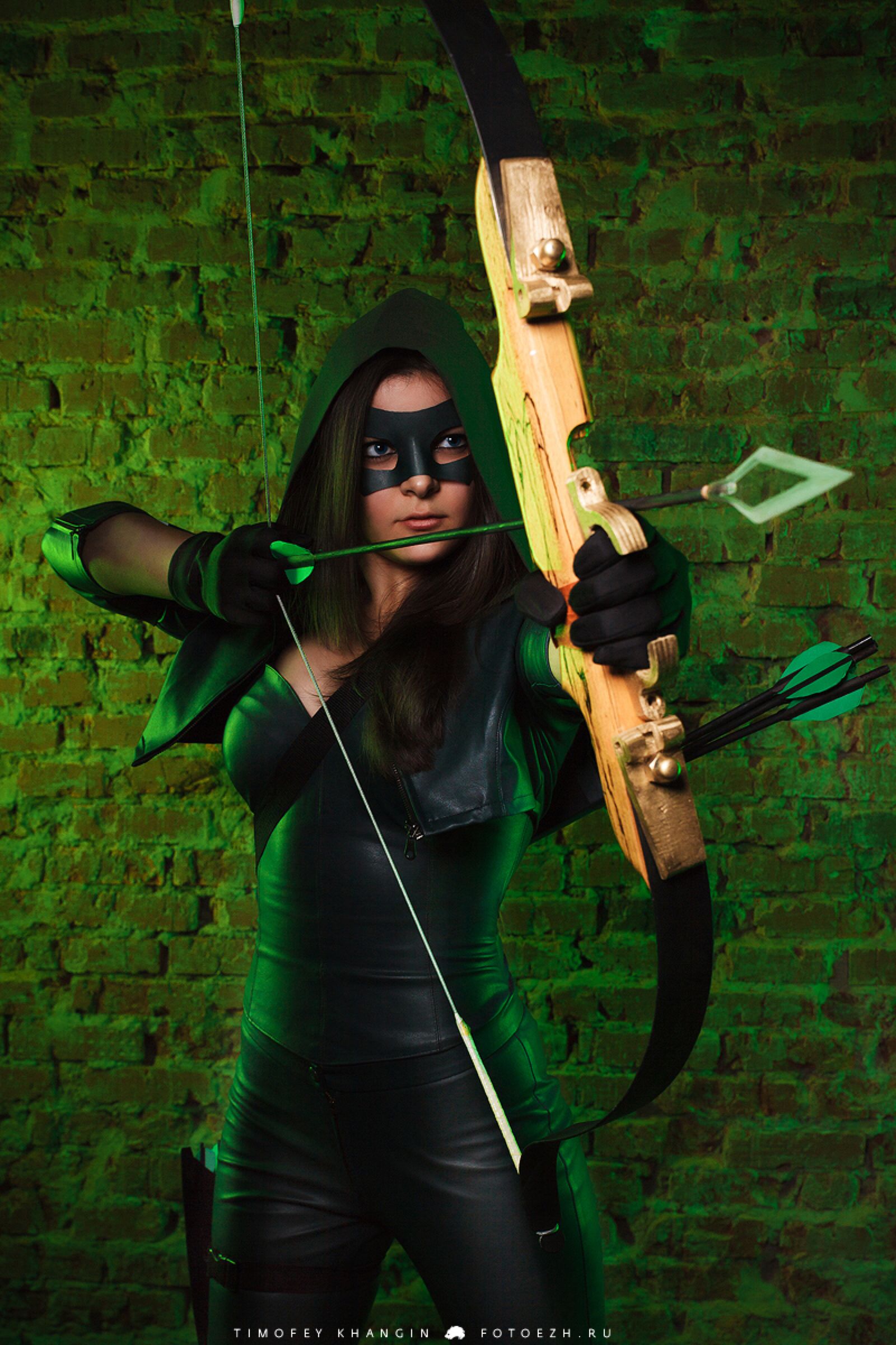 Green Arrow By Marikagreek On Deviantart Green Arrow Cosplay Arrow Cosplay Cosplay