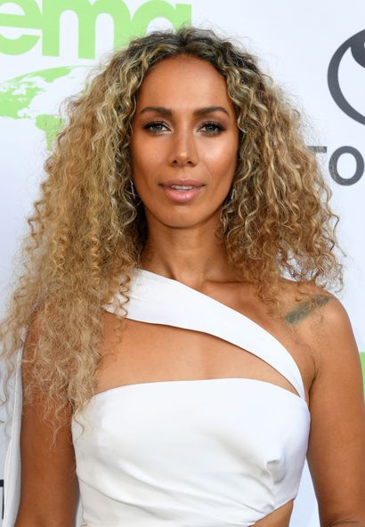 30 Chic Hairstyles For Oblong Face Shapes According To Stylists Artofit