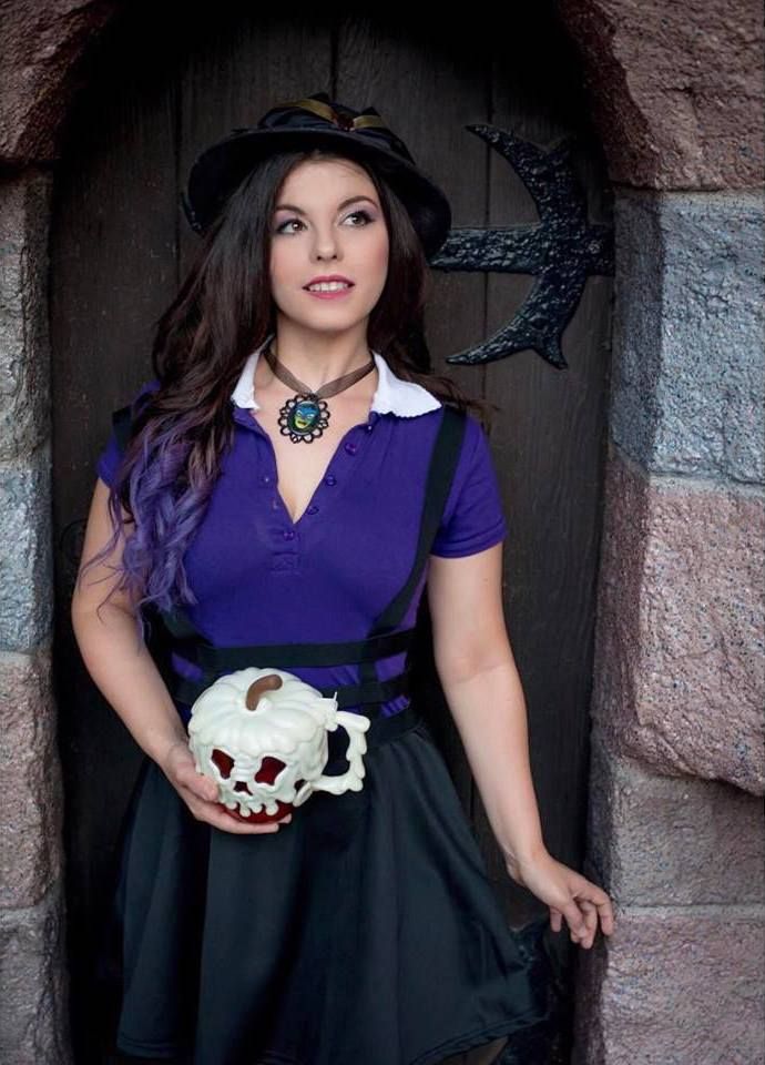 Amber Arden As Evil Queen Grimhilde Cosplay By Amberarden Facebook