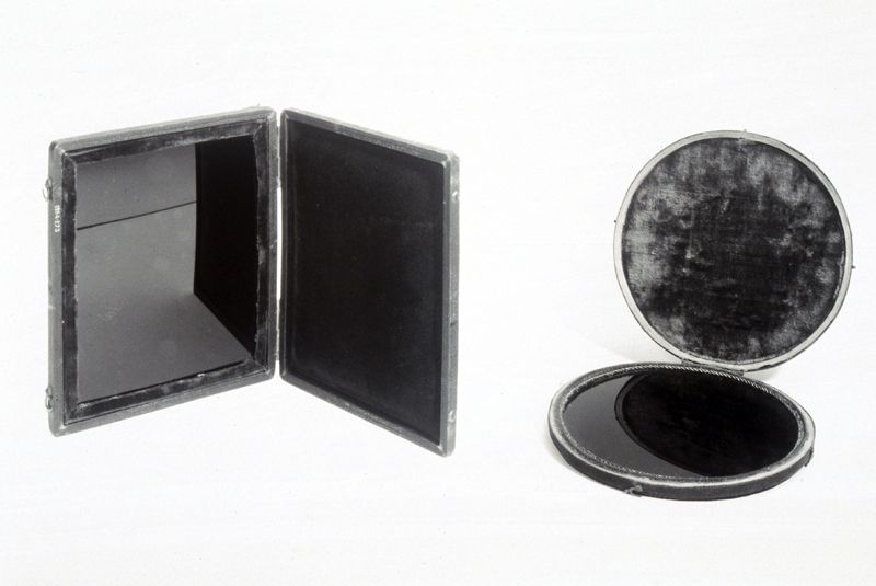 Claude Lorraine Mirrors 17th Century Claude Glass Digital Reflection Romantic Period Magic