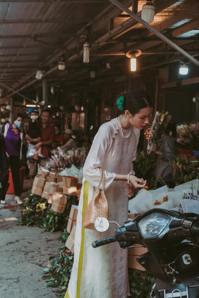 Ghim Của Nguyen Nguyen Trên Nghèo Vì Quần Này áo Nọ Áo Dài Áo Việt Nam