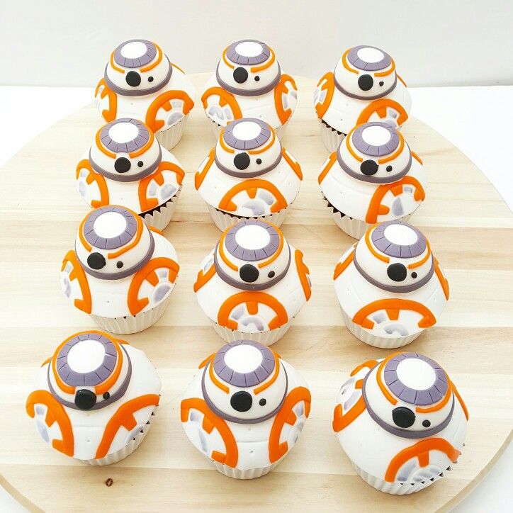Star Wars Bb8 Cupcakes Cupcake Birthday Party Birthday Party Centerpieces Star Wars Birthday