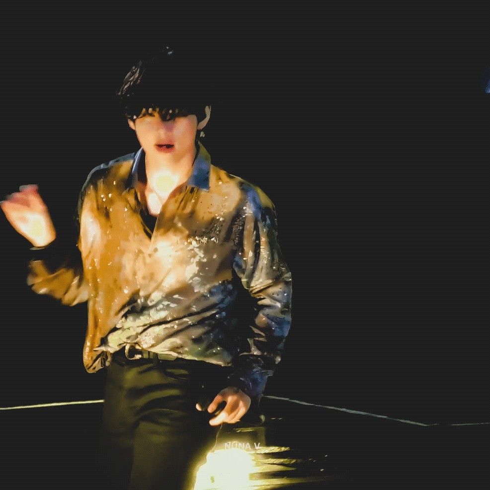 Dance Dancing Taehyung Selca Kim Taehyung Funny The Scene