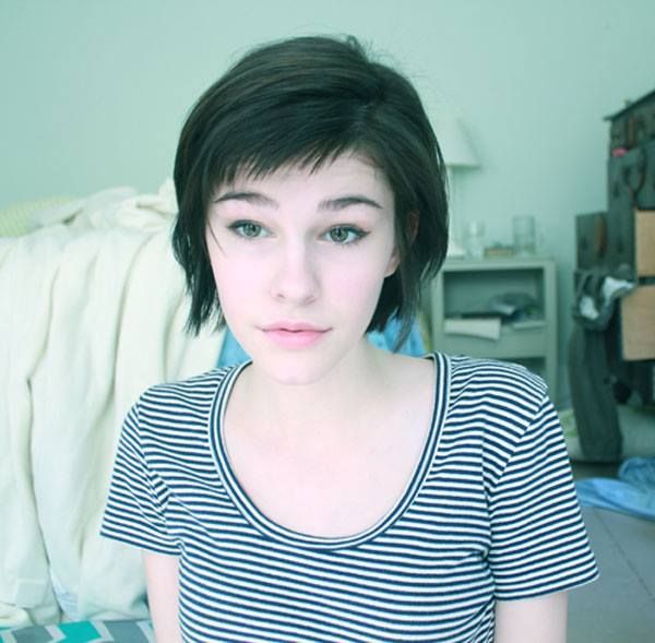 Beautiful Girl With A Cute Short Hair Cut Cute Hairstyles For Short Hair Short Hair Cuts