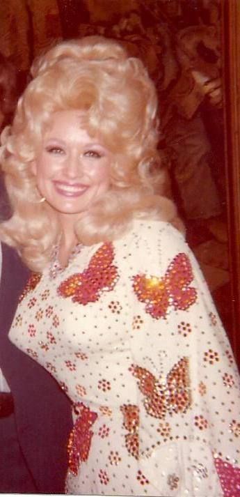 Dolly Parton Gorgeous And Busty Beautiful Celebrities Beautiful