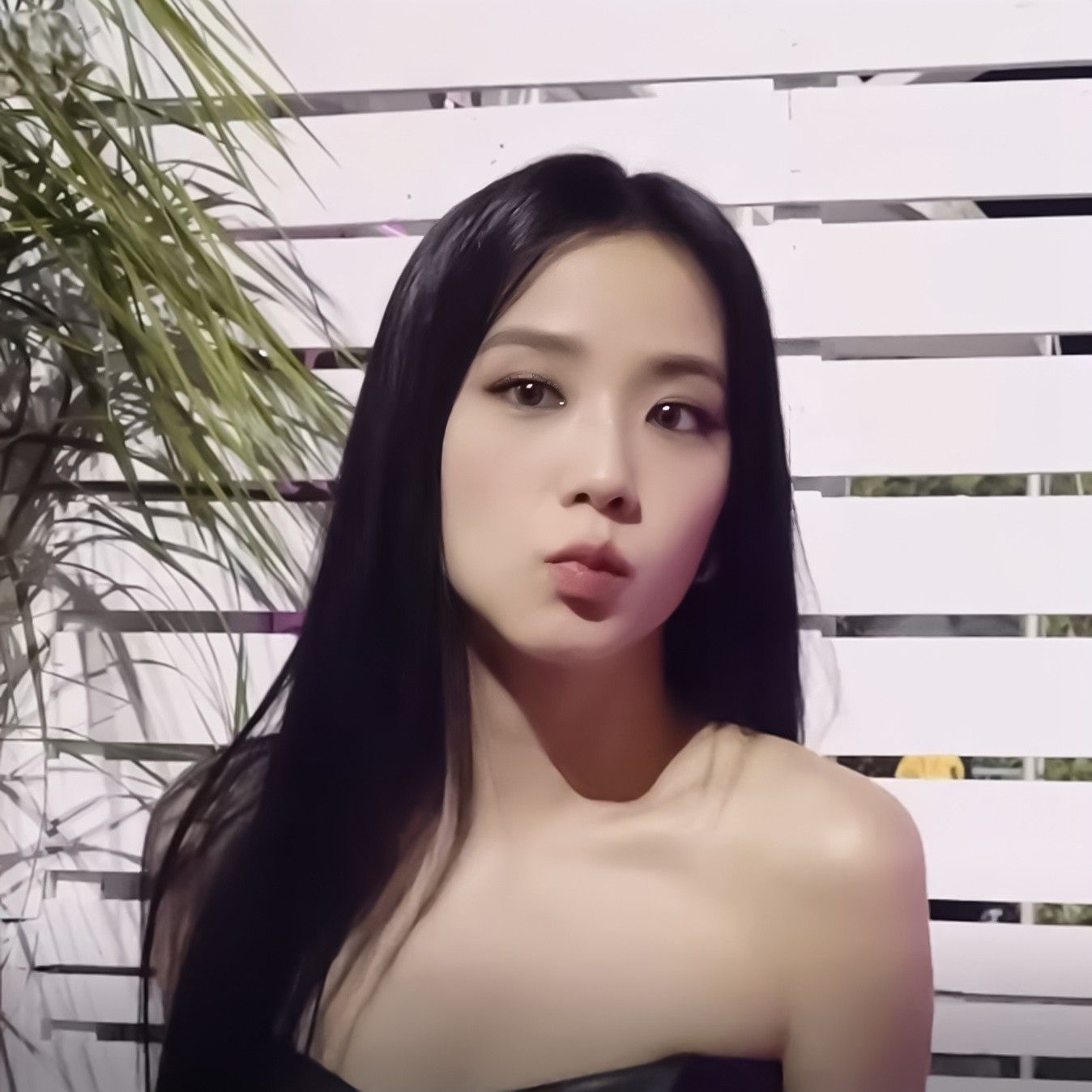 김지수 Kjs 2024 Black Pink Kadın Fendi