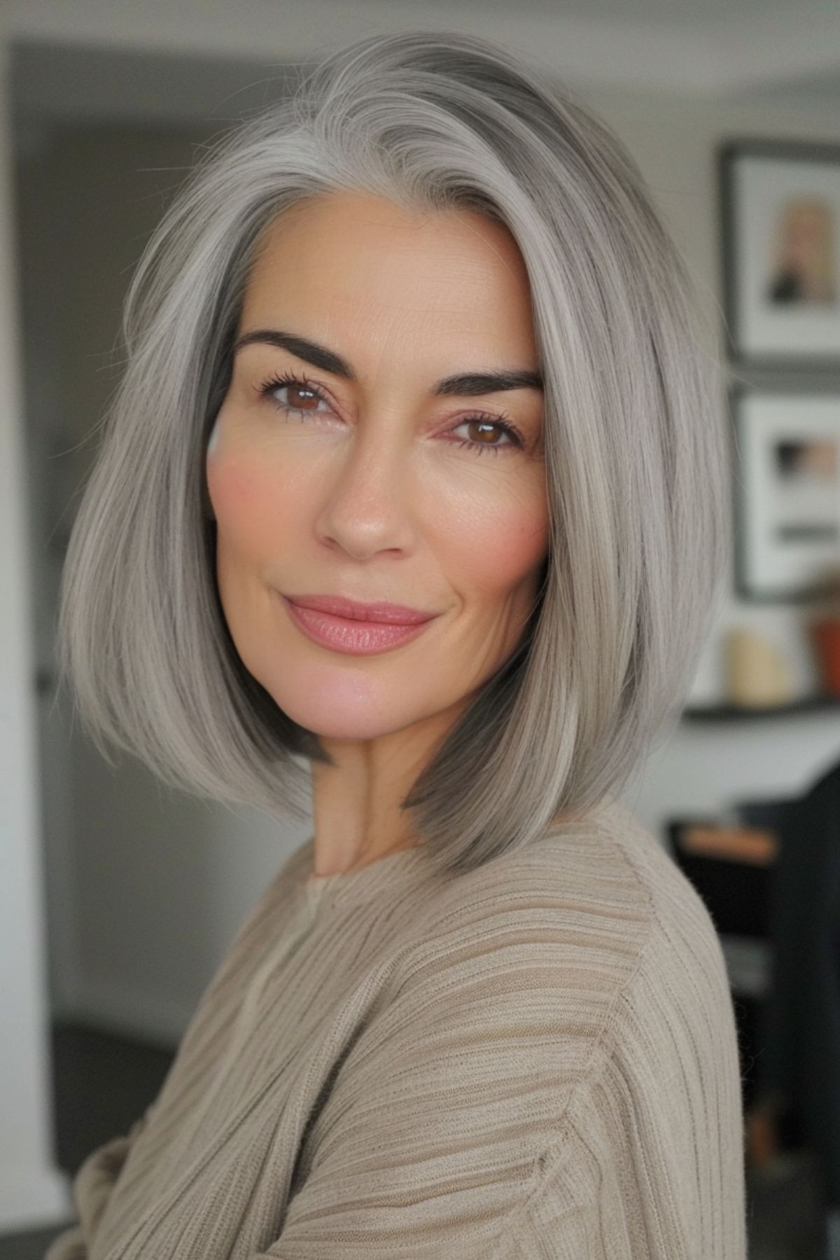 7 Best Short Haircuts When Growing Out Gray Hair In 2024 Gray Hair