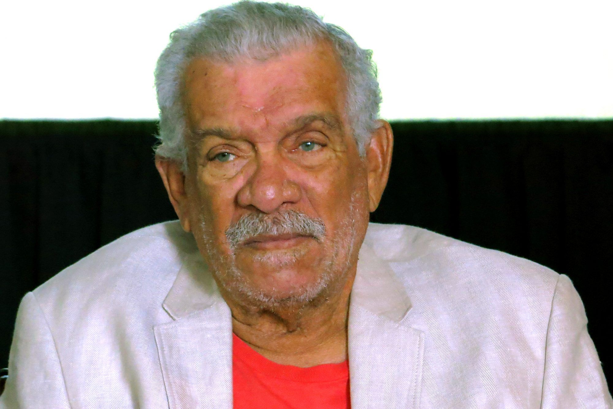 Derek Walcott, St Lucian, Nobel Prize In Literature, Sir Arthur, Paul ... Derek Walcott, St Lucian, Nobel Prize In Literature, Sir Arthur, Paul ...