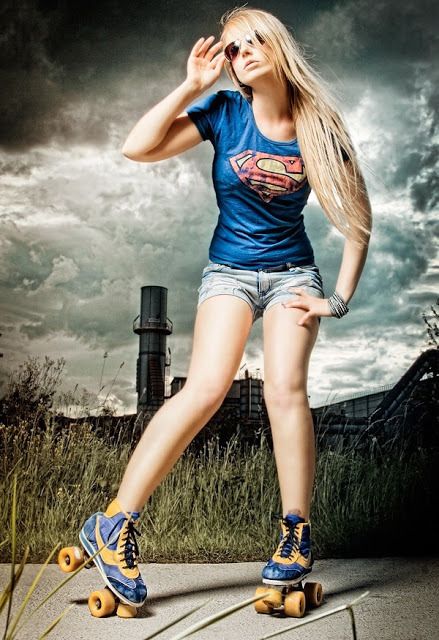 Uℓviỿỿa S ⚜ Roller Skating Roller Derby Girls Skate Girl