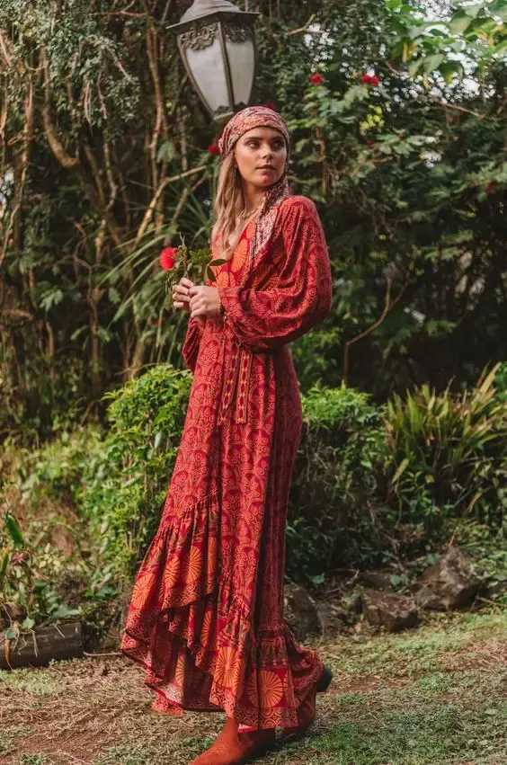 That fabulous red dress bohemian style that has got everybody talking ... That fabulous red dress bohemian style that has got everybody talking ...