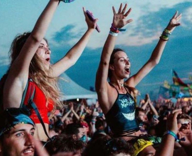 35 Cute Music Festival Outfits You Need To Try Society19 Festival