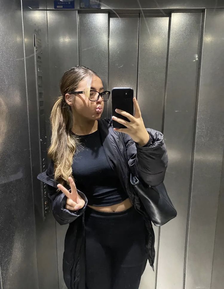 Épinglé Sur Baddielyf Idee Tenue Tenues Mode Tenue