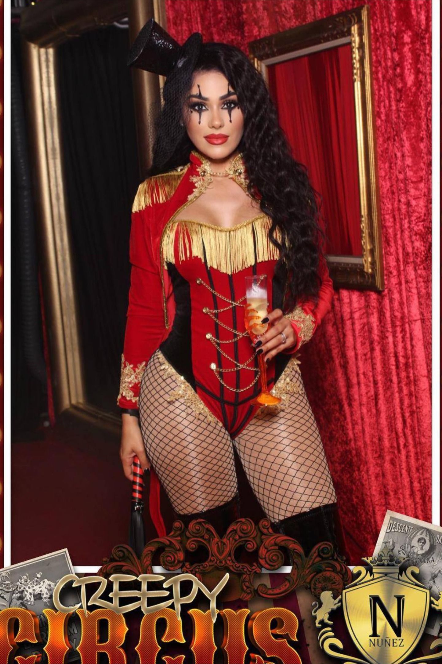 Womens 4 Piece Black Red Gold Sassy Ring Leader Circus Costume Medium