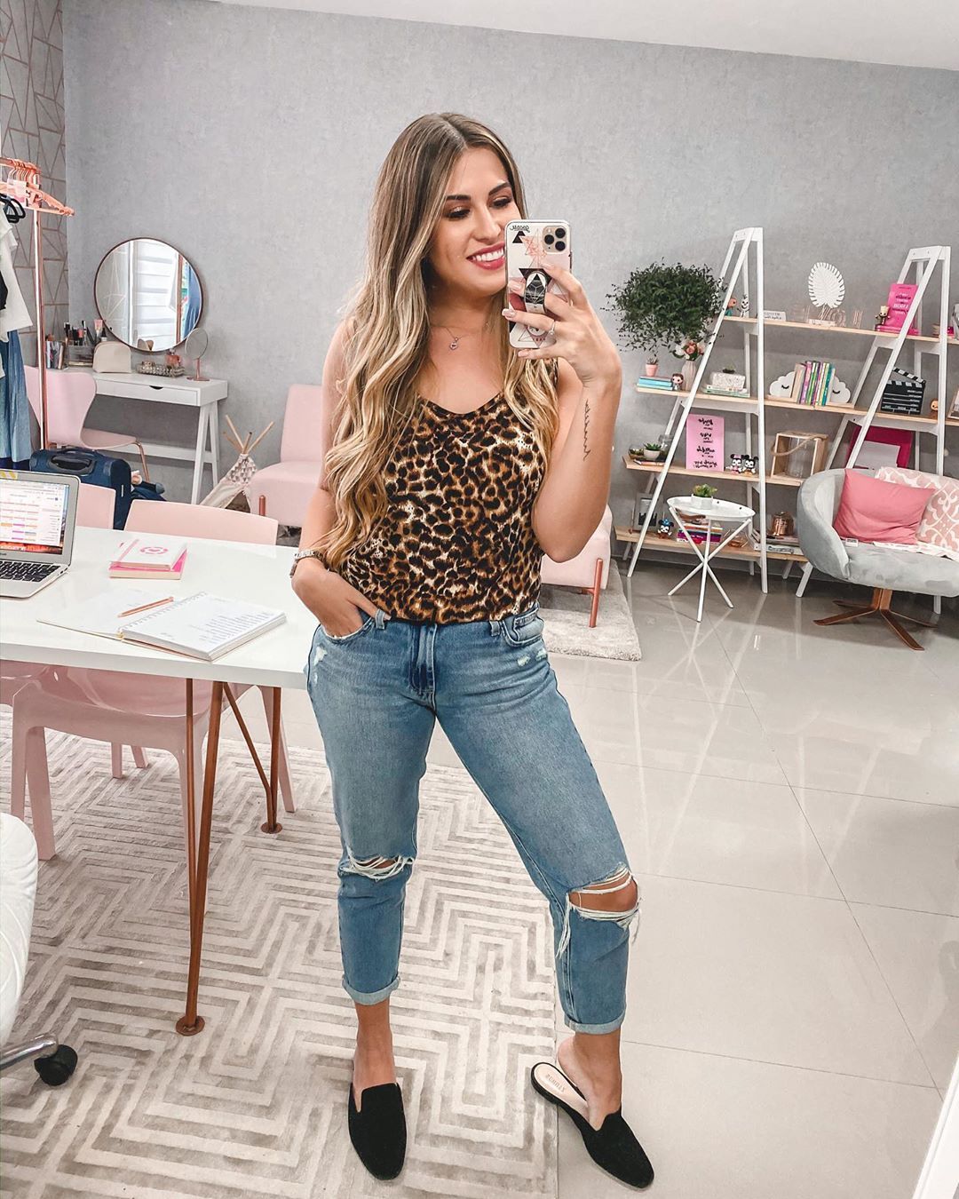 Fabi Santina On Instagram Hoje Vim Trabalhar Assim Confortável E Ousada Kkkkk 😂🐆