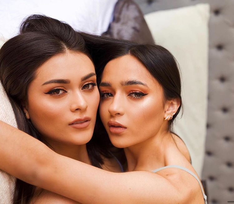 Instagram Youtubers Lesbian Love Couple Pictures Lgbt Famous Photoshoot Ellen Degeneres