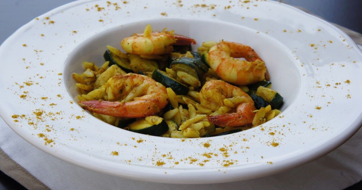 Plat Relevé épicé Avec Des Crevettes Marinées Au Citron Vert Et Au
