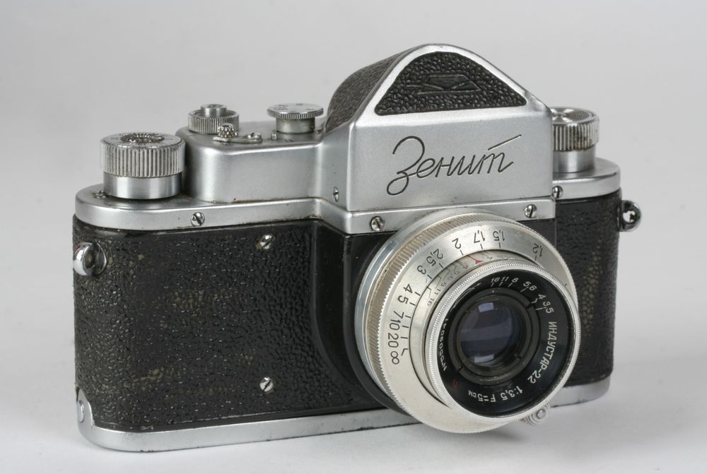 Rare 1953 Zenit-1 Soviet Russian 35mm SLR Camera / KMZ - Early Version ... Rare 1953 Zenit-1 Soviet Russian 35mm SLR Camera / KMZ - Early Version ...