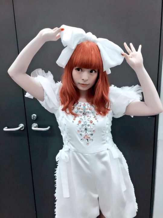 Kyary Pamyu Pamyu Fans Worldwide Ropa Posturas Dinámicas Novios