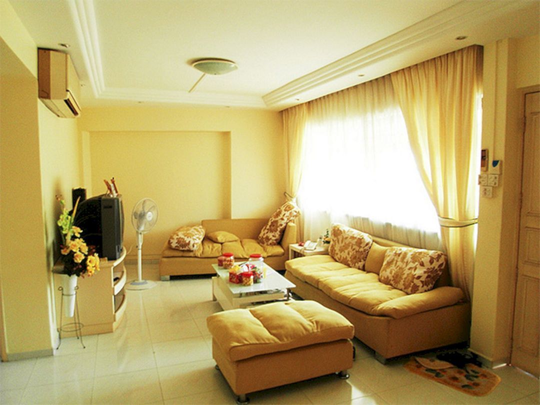 Outstanding 25+ Yellow Traditional Living Room Design For Elegant Room ... Outstanding 25+ Yellow Traditional Living Room Design For Elegant Room ...