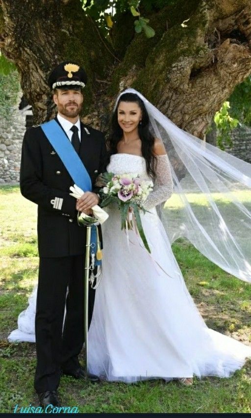 Pin di Anna su SPOSI FAMOSI | Sposa, Creazioni in tessuto, Tessuti Pin di Anna su SPOSI FAMOSI | Sposa, Creazioni in tessuto, Tessuti