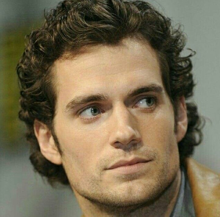 Superman Henry Cavill Most Beautiful Man Gorgeous Men Curly Hair Cuts Curly Hair Styles