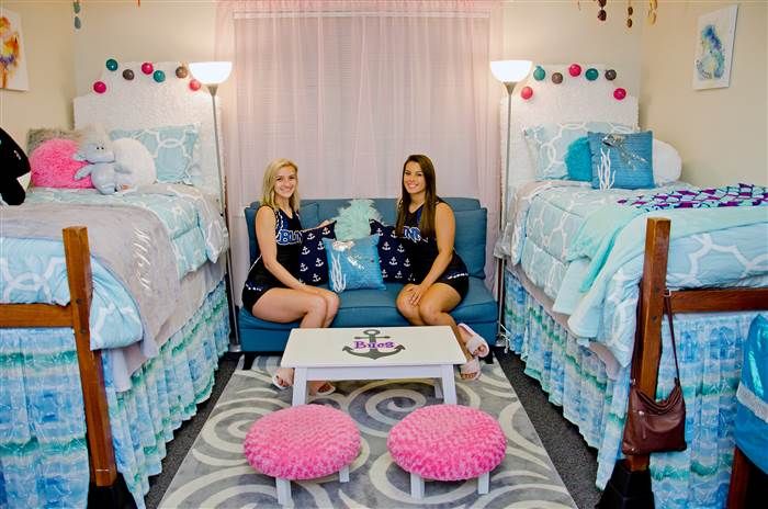 See How 2 Moms Transformed Their Daughters Dorm On A Crazy Thin Budget