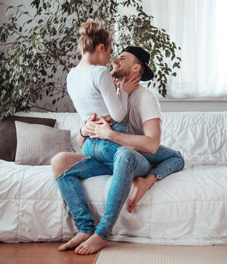 10 Obvious Signs Hes Falling In Love With You Moments With Jenny