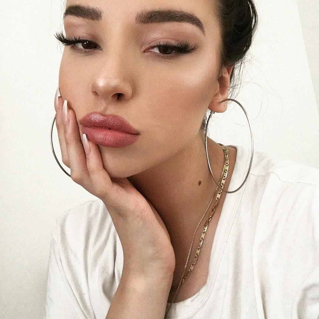 🇫🇷🍷 Brunette Beauty Fashion Hoop Earrings