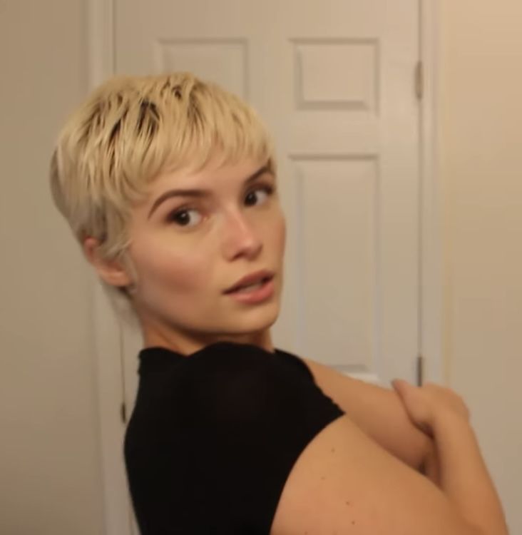 Pin By Morgan On Shorter Hair Short Bleached Hair Edgy Blonde Hair Short Hair Styles