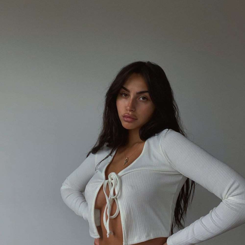 ℭ𝔩𝔞𝔲𝔡𝔦𝔞 𝔗𝔦𝔥𝔞𝔫 On Instagram Will I Ever Be Satisfied Fashionnova Ad” Fashion Fashion Nova
