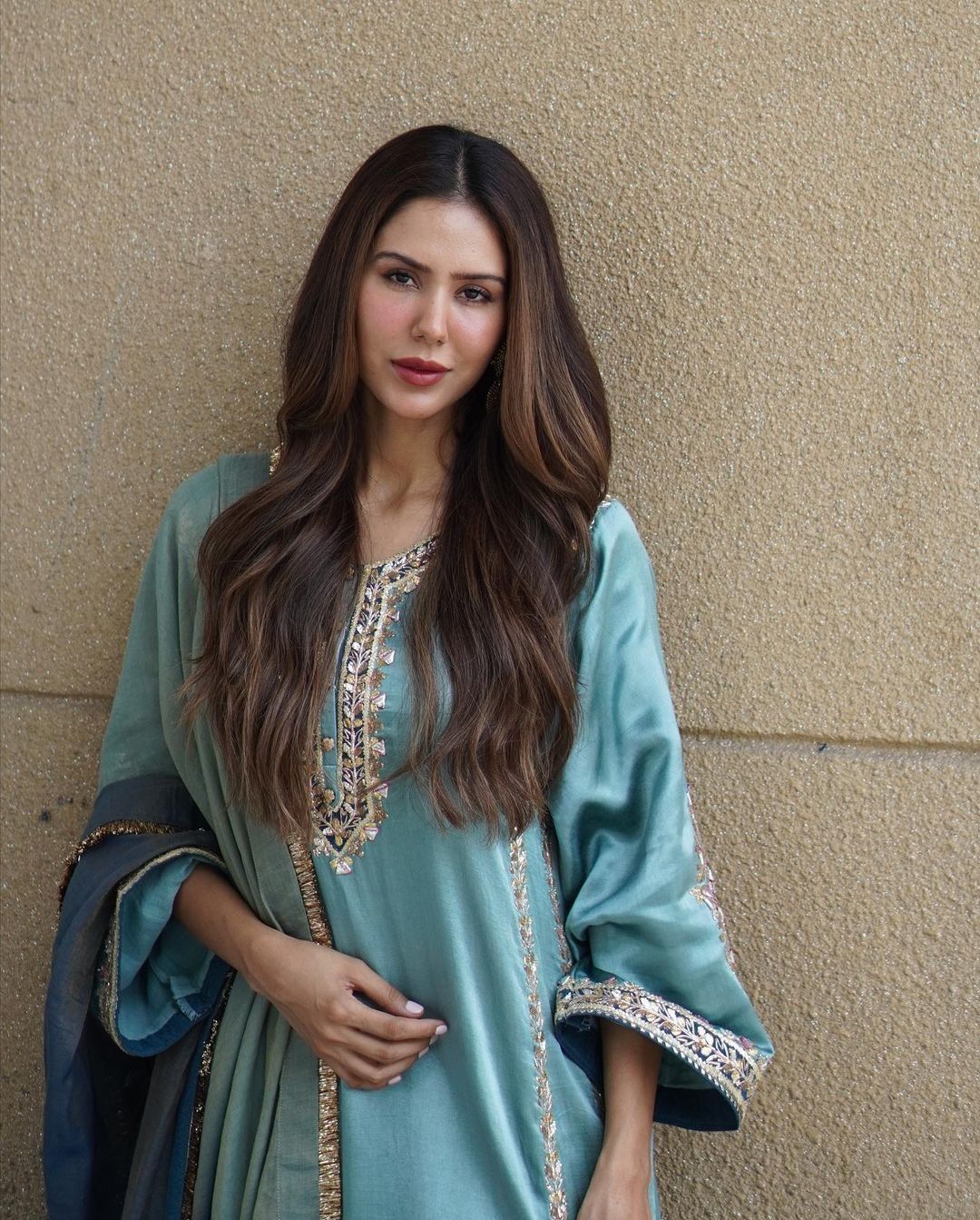 Sonam Bajwa Indian Fashion Indian Dresses Desi Fashion Casual