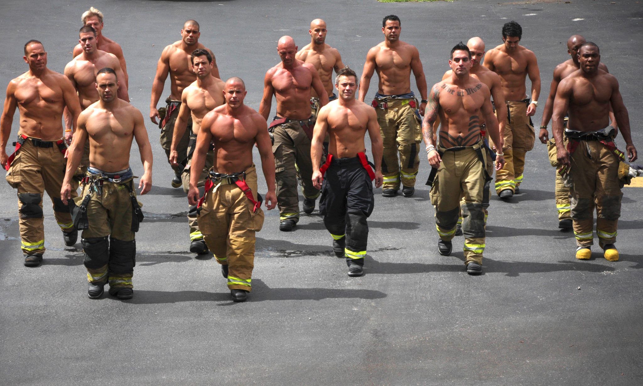 Someone Light A Fire Hot Men Hot Guys Hot Firefighters Firefighter Calendar K Om Street