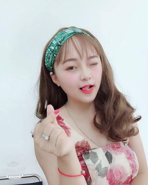 Ghim Trên Mẫu