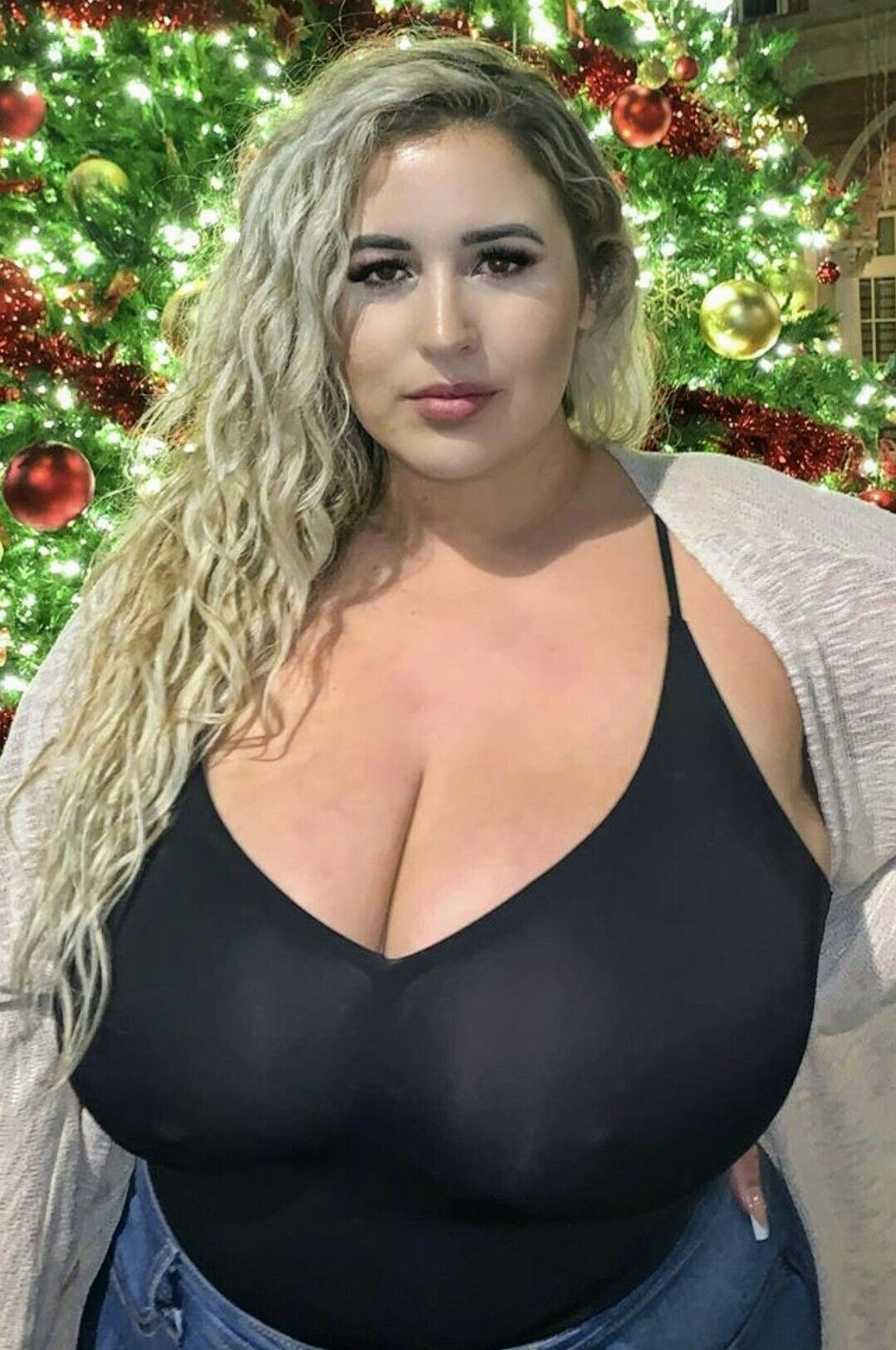 Pin On Curvy And Lovely