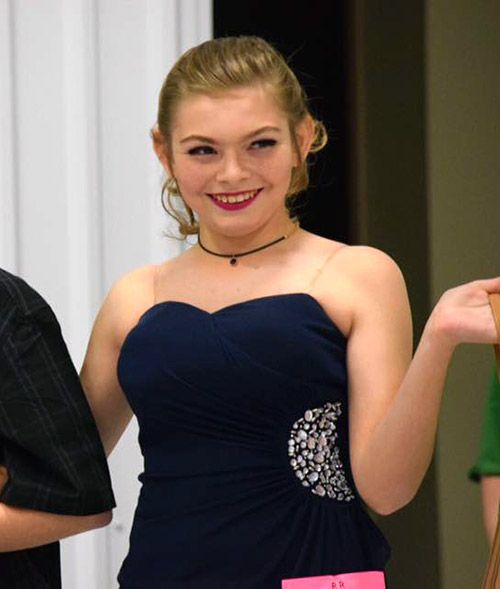 Femulate Young And Beautiful Womanless Beauty Pageant Womanless Beauty Transgender Bride