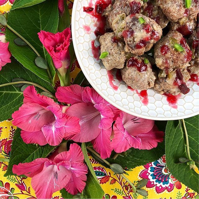 Have You Checkout Out Our Crockpot Cranberry Jalapeño Swedish Meatballs