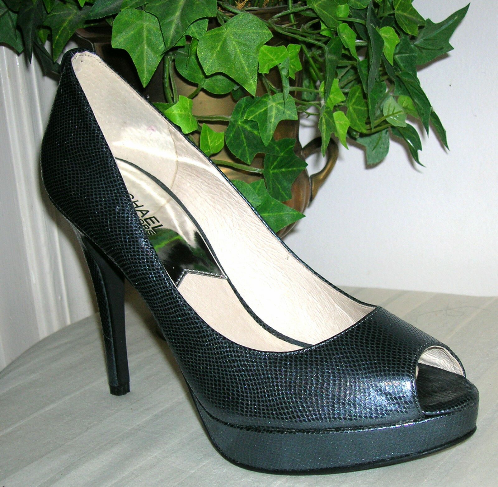 Michael Kors York Leather Platform Pumps Peep Toe Heels Womens Shoes