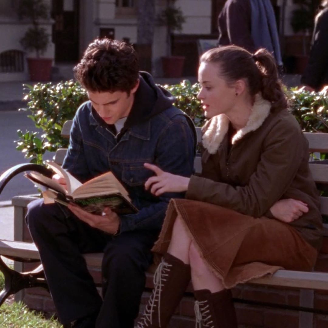 Gilmore Girls Cast Gilmore Girls Fashion Rory Gilmore Rory And Jess